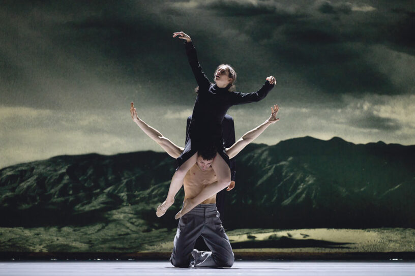 »Schmetterling« von Sol León und Paul Lightfoot